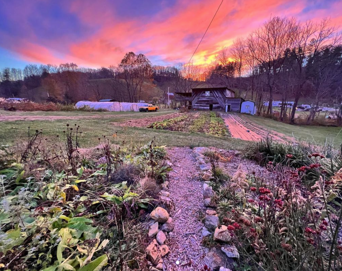 Root Bottom Farm – Well Seasoned Table